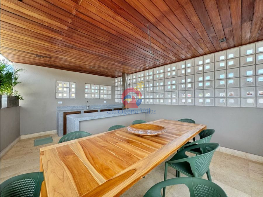 4 BDRM Renovated Colonial House with Panoramic Roof Terrace | 2.289.000 ...
